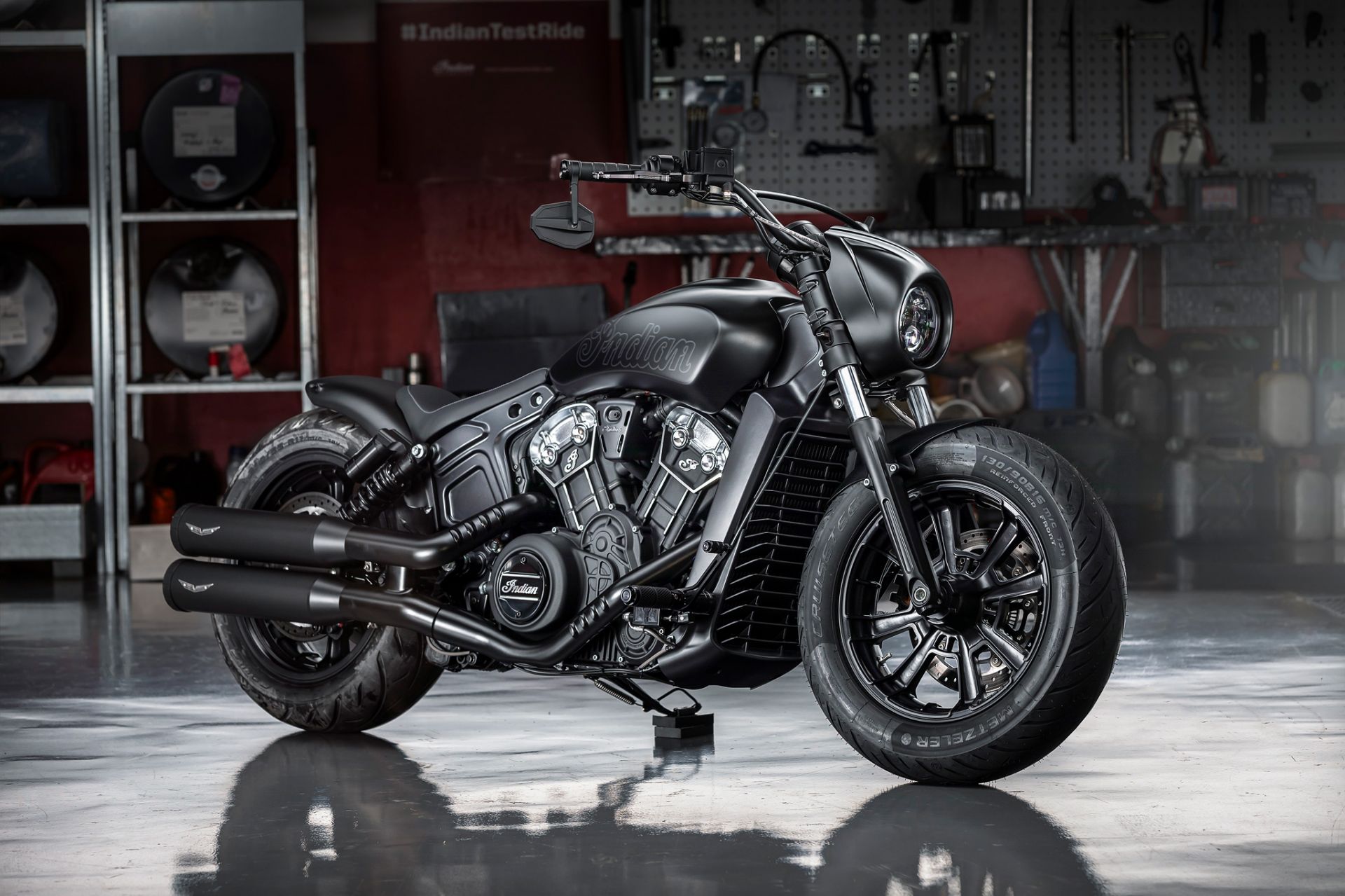 Scout Bobber Custom Black Ghost - Hollister's MotorCycles